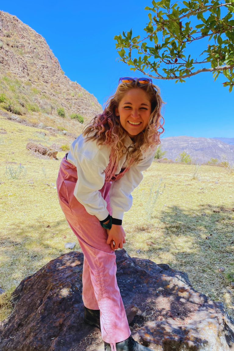 5 Practical Festival Outfits For A Peruvian Fiesta - Doors And Floors