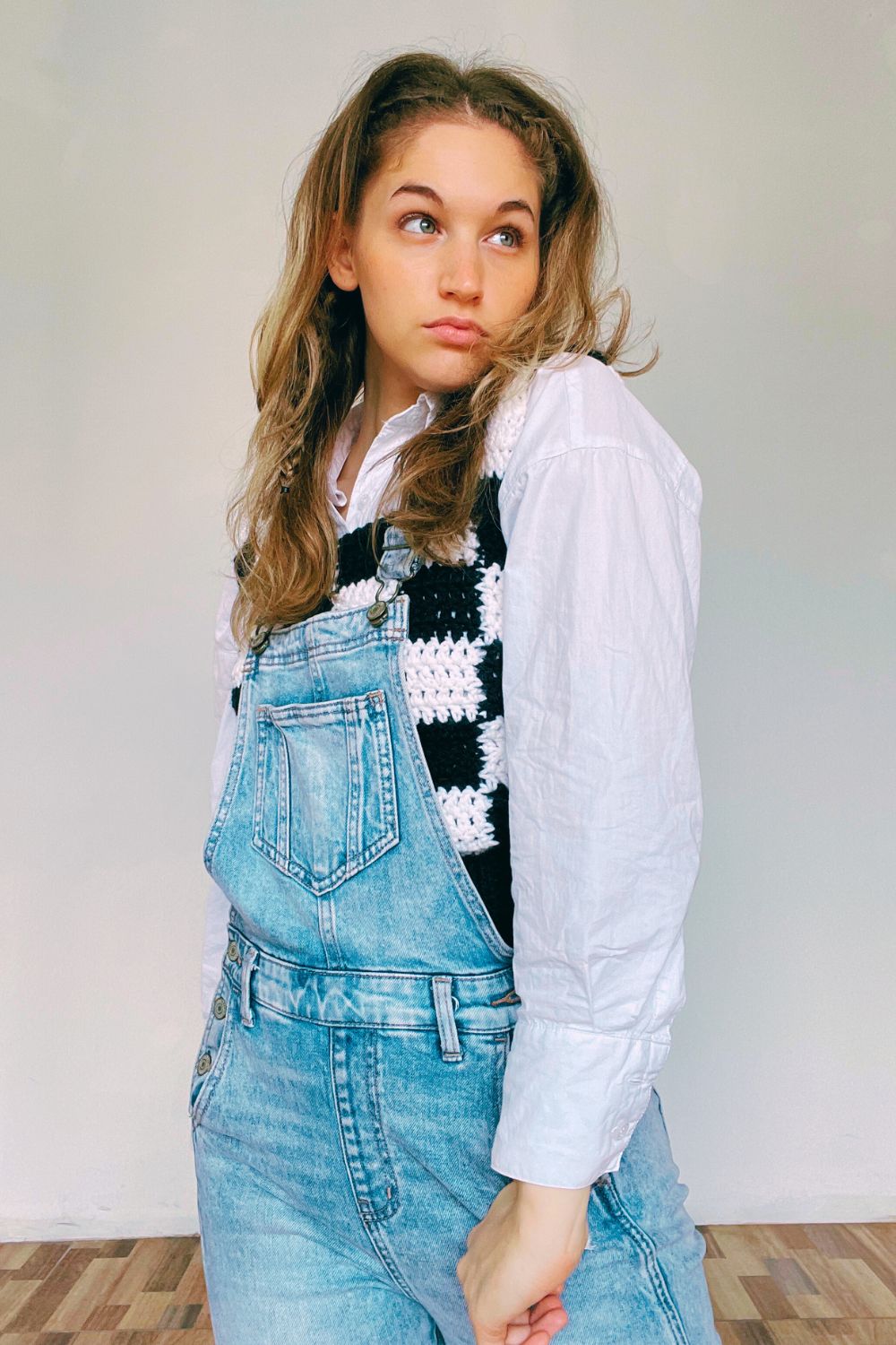 How To Style Crochet Outfits: 6 Different Ways - Doors And Floors